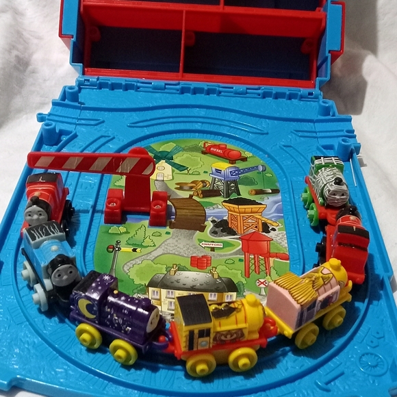 Thomas & Friends | Toys | Thomas And Friends Carry Case With 3 Sets Of ...
